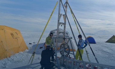 New robotic vehicle provides a never-before-seen look under Antarctica ...